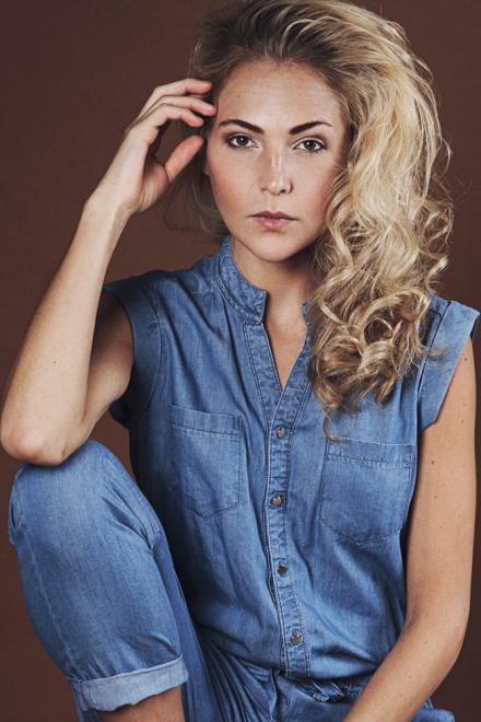 Isabelle – Model – Kategorie: Beauty, Commercial, Fashion, People