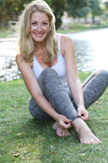 Cornelia – Model – Kategorie: Commercial, People