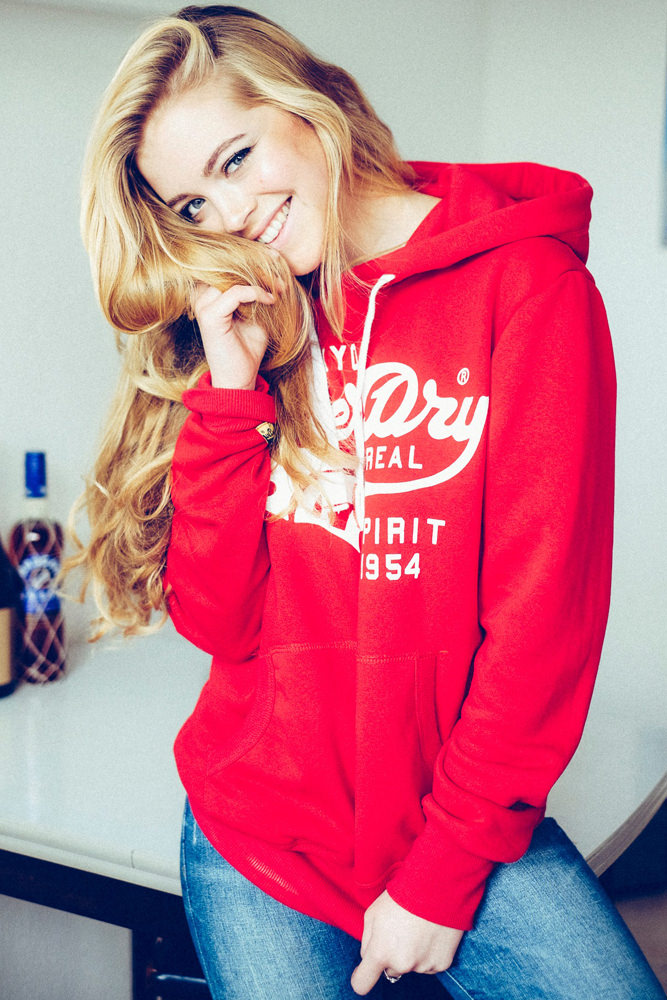 Camilla – Model – Kategorie: Beauty, Commercial